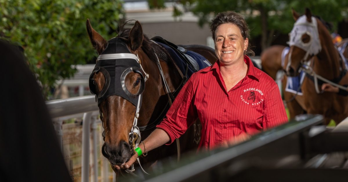 Modest Murphy’s 500 milestone • Racing SA