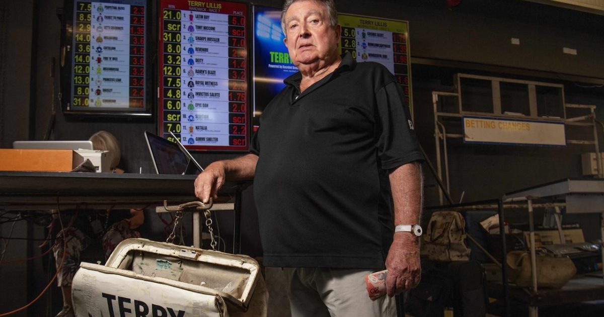 Bookmaking legend Terry Lillis dies • Racing SA
